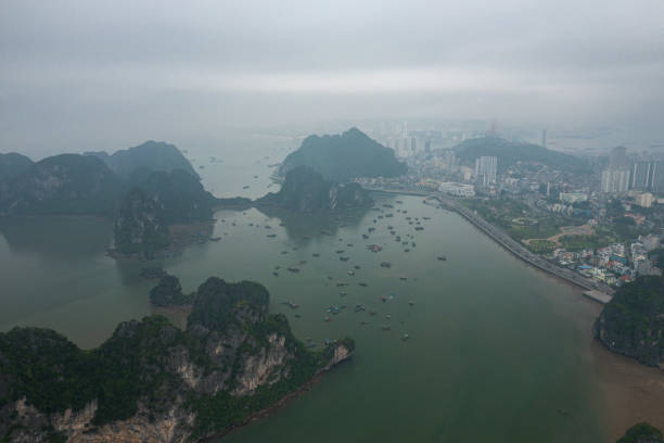 Ha Long Pictures | Download Free Images on Unsplash