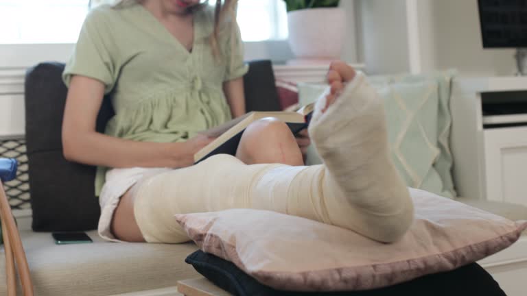 180 Sprained Ankle And Crutches Stock Videos And Royalty Free Footage Istock