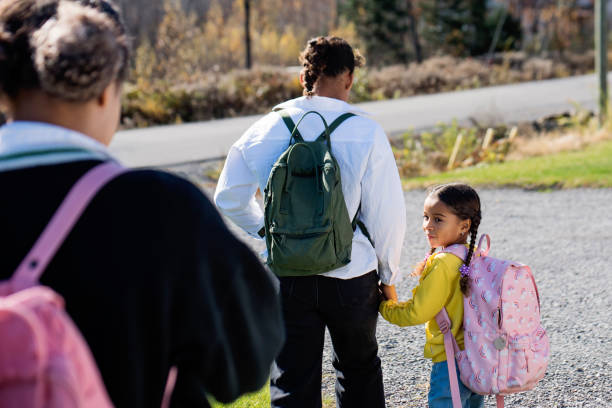 School Outside Pictures | Download Free Images on Unsplash