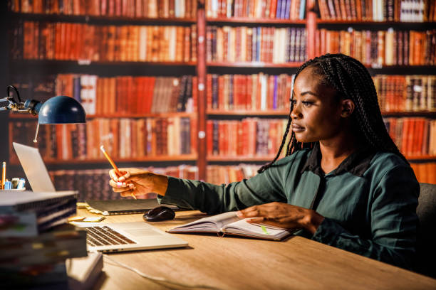 Reading Laptop Pictures | Download Free Images on Unsplash