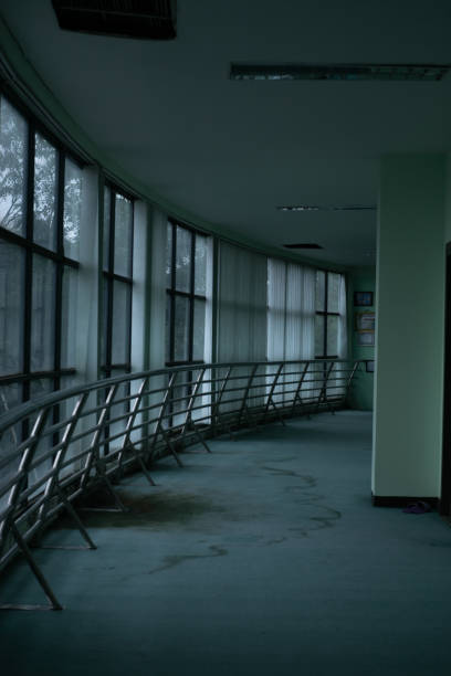 Liminal Space Pictures | Download Free Images on Unsplash