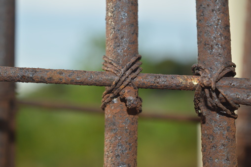 Varillas De Hierro O Metal Como Refuerzo Para La Construcción De Postes Y Cimientos De Edificios