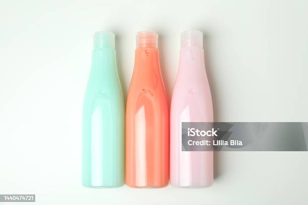 Botol Sampo Kosong Dengan Latar Belakang Putih Foto Stok - Unduh Gambar ... Botol Sampo Kosong Dengan Latar Belakang Putih Foto Stok - Unduh Gambar ...