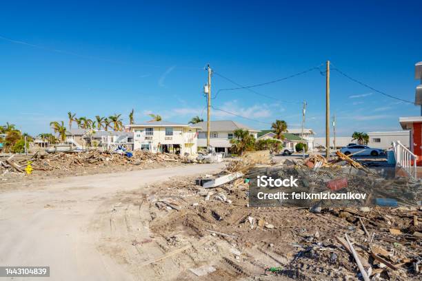 Hurricane Ian Storm Surge Destroyed Homes In Fort Myers Beach Fl Stock ... Hurricane Ian Storm Surge Destroyed Homes In Fort Myers Beach Fl Stock ...