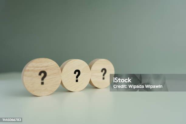 Photo Libre De Droit De Symbole Du Point Dinterrogation Sur Un Cercle