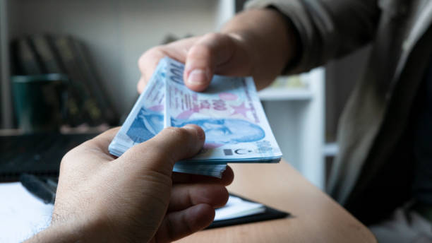 Money Hand Pictures | Download Free Images on Unsplash