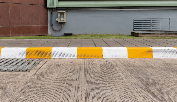 Curb Pictures | Download Free Images on Unsplash