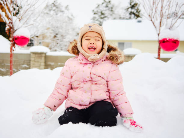 Snow Girl Pictures | Download Free Images on Unsplash