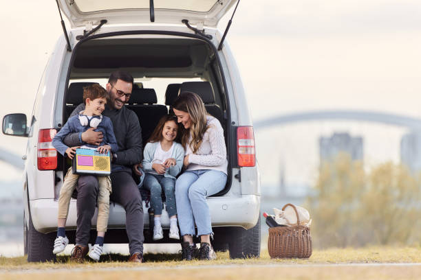 1000+ Family Car Pictures | Download Free Images on Unsplash