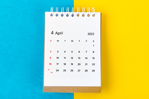 Photo libre de droit de Le Calendrier Mensuel De Bureau Davril 2023 ... Photo libre de droit de Le Calendrier Mensuel De Bureau Davril 2023 ...
