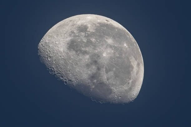 Mond Pictures | Download Free Images on Unsplash