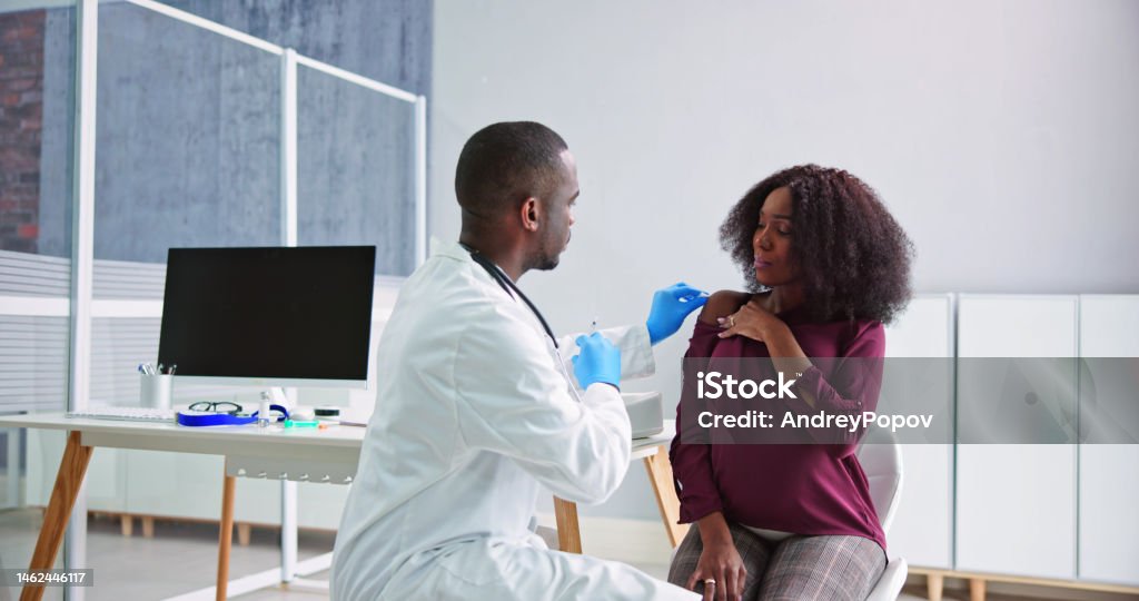Doctor Making Covid19 Vaccine Injection Stock Photo - Download Image ... Doctor Making Covid19 Vaccine Injection Stock Photo - Download Image ...
