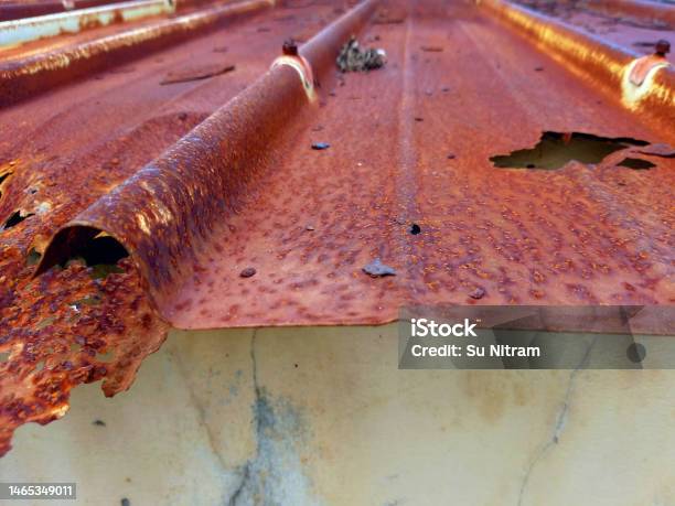 Latar Belakang Lembaran Logam Berkarat Dan Holed Tekstur Atap Lembaran
