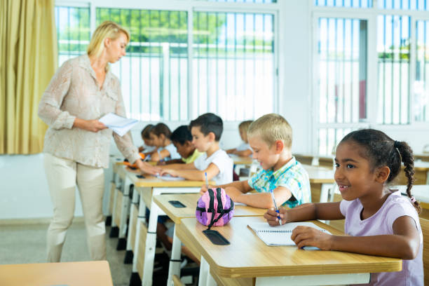 Shool Pictures | Download Free Images on Unsplash