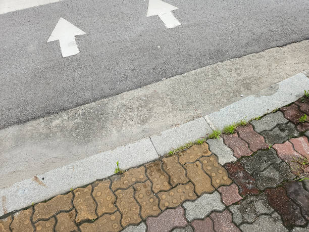 Image libre: Texture de surface du béton avec motif de flèche