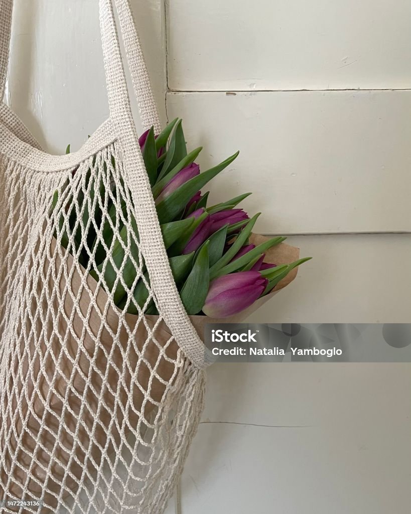 Die Tür Des Schmerzes Der Tränen Der Freude Der Neuen Ideen Stockfoto Und Mehr Bilder Von Beige