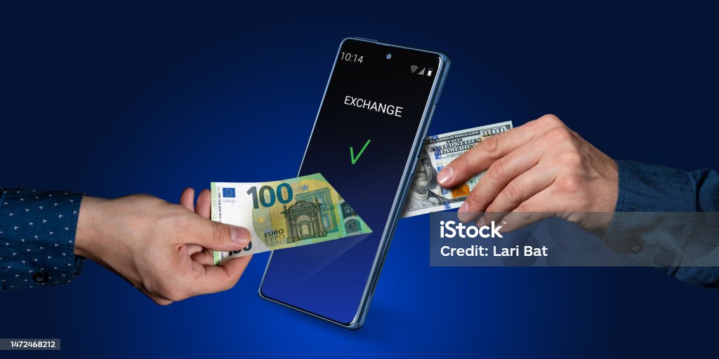 Eine Hand Steckt Euro In Ein Smartphone Und Nimmt Dollar Heraus Mobile ... Eine Hand Steckt Euro In Ein Smartphone Und Nimmt Dollar Heraus Mobile ...
