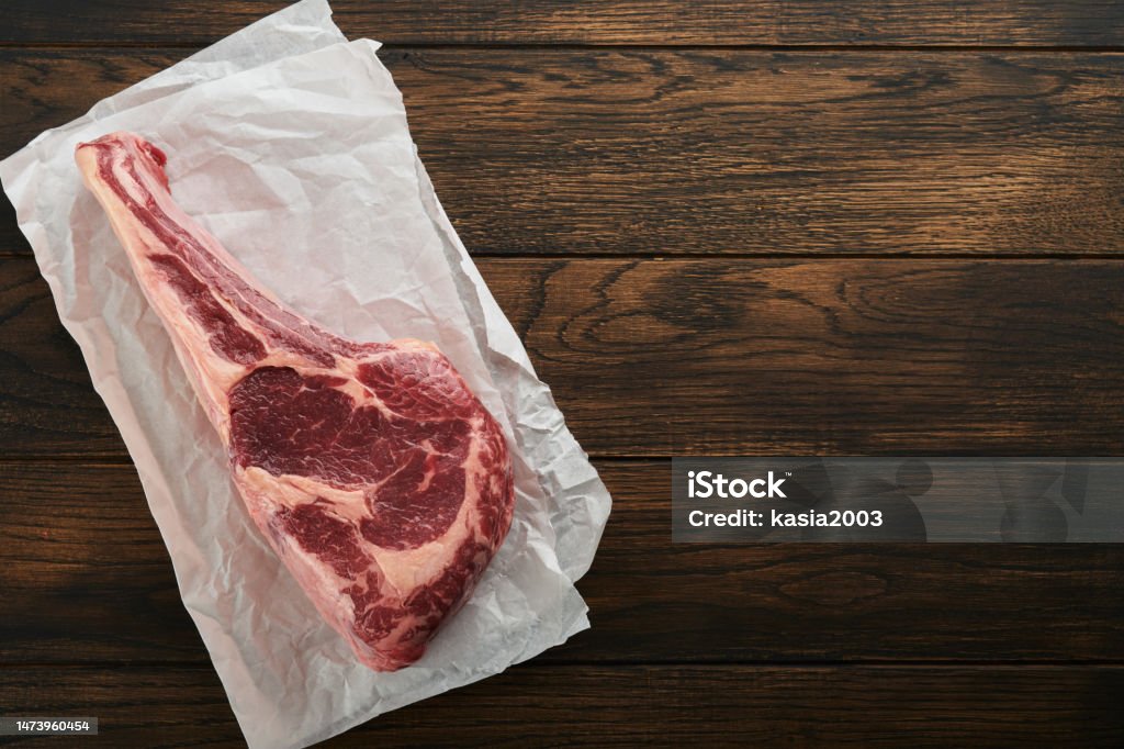 Steak Mentah Tomahawk Segar Steak Daging Sapi Tomahawk Mentah Berumur