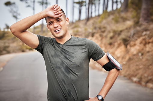 Photo Libre De Droit De Portrait Dhomme Fatigué Fitness Et Running Dun