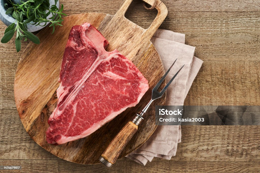 Steak Tbone Mentah Tebal Daging Sapi Tbone Mentah Atau Porterhouse