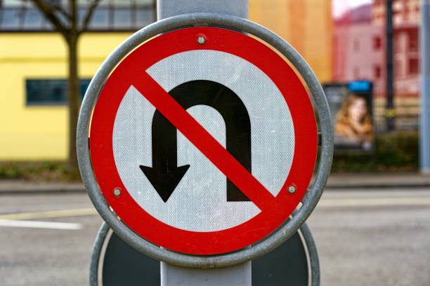 U Turn Permitted Sign