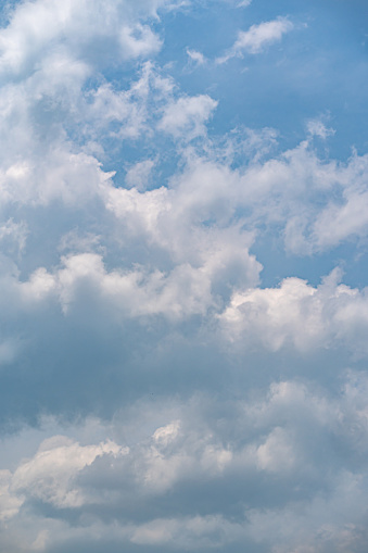 Langit Biru Dengan Latar Belakang Awan Putih Langit Pirus Dengan