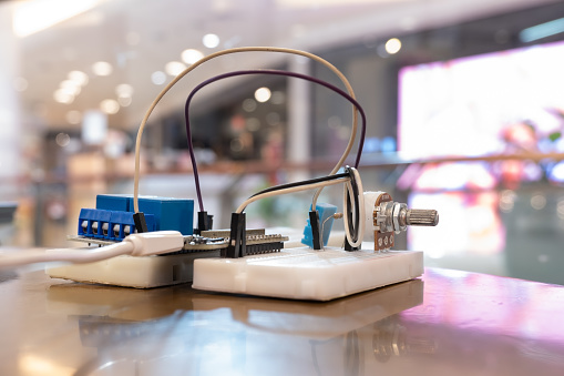 Opensource Hardware And Software Microcontroller Experiment Board