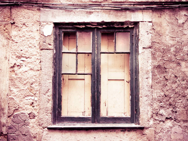 Free picture: abandoned, house, facade, windows, bricks, ruin, decay ...