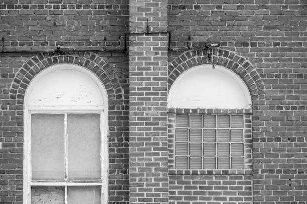 Free picture: abandoned, house, facade, windows, bricks, ruin, decay ...