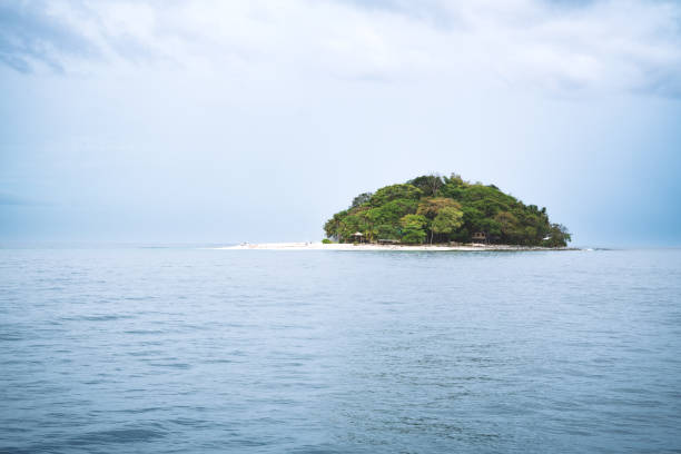 Free picture: island, sea, water, ocean, blue sky, landscape, sky