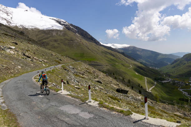 Free picture: slope, bicycle, ascent, hillside, snowy, mountain bike ...