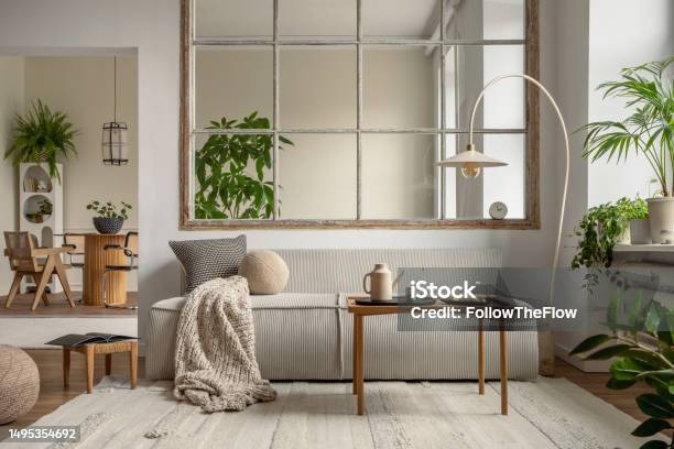 Komposisi Kreatif Interior Ruang Tamu Dengan Sofa Modular Permadani