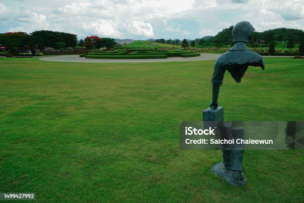 Pemandangan Lapangan Golf Yang Indah Dengan Latar Belakang Lanskap ... Pemandangan Lapangan Golf Yang Indah Dengan Latar Belakang Lanskap ...