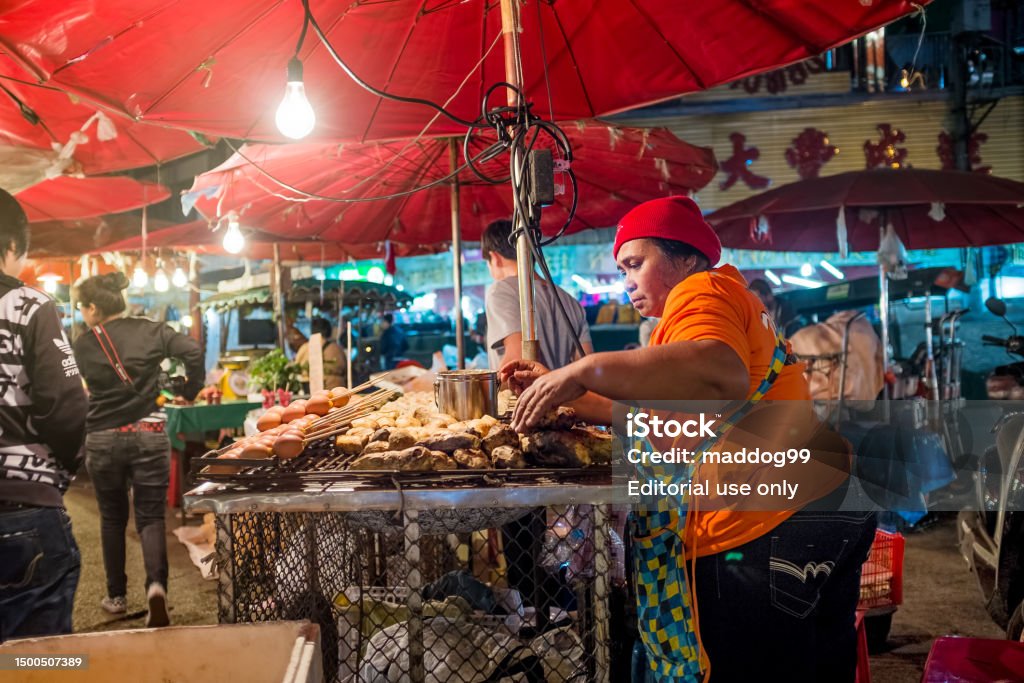 Pasar Makanan Jalanan Chinatown Di Bangkok Juga Dikenal Sebagai Jalan ... Pasar Makanan Jalanan Chinatown Di Bangkok Juga Dikenal Sebagai Jalan ...