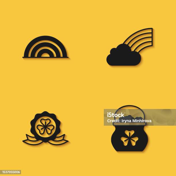 Set Arcenciel Pot De Pièces Dor Médaille Avec Trèfle Et Icône De Nuage