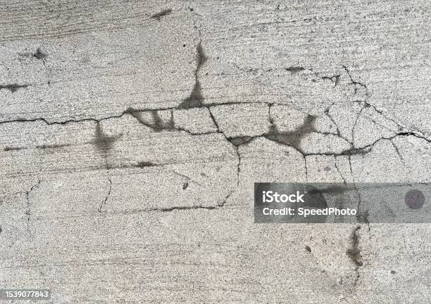 Fotografi Hidran Kebakaran Yang Duduk Di Pinggir Jalan Dinding Beton ... Fotografi Hidran Kebakaran Yang Duduk Di Pinggir Jalan Dinding Beton ...