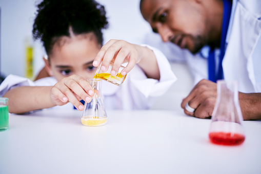 Sains Eksperimen Dan Anak Melakukan Proyek Di Laboratorium Di Kelas ... Sains Eksperimen Dan Anak Melakukan Proyek Di Laboratorium Di Kelas ...