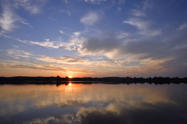 Free picture: A photograph of a late sunset with reflected sun rays on ...