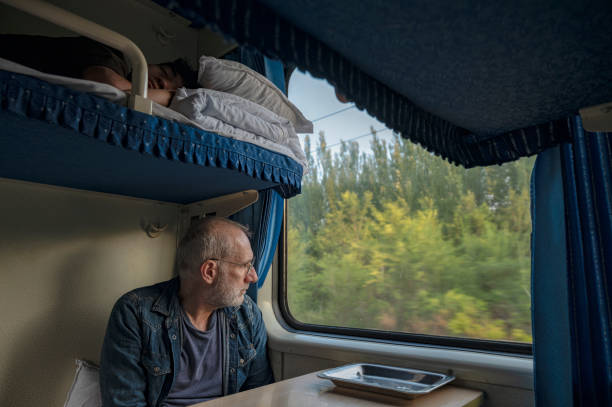 Free picture: bunk, man, cabin