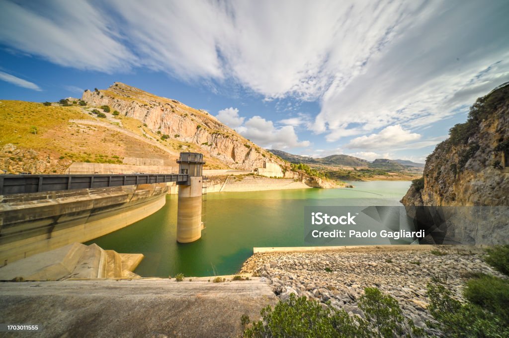 Diga Rosamarina Di Caccamo Stock Photo - Download Image Now ... Diga Rosamarina Di Caccamo Stock Photo - Download Image Now ...