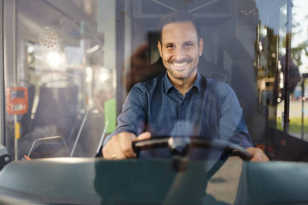 3,000+ Free Bus Driver & Driver Photos - Pixabay