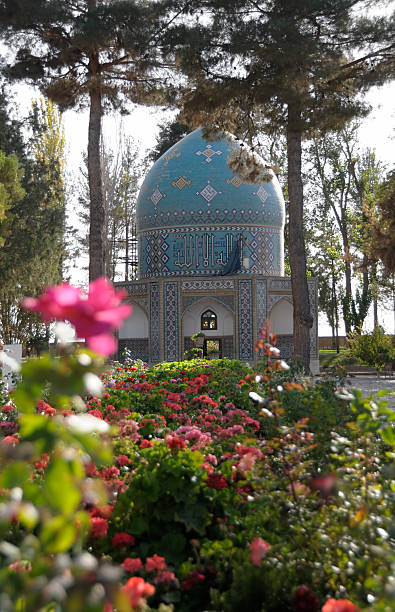 Attar Pictures | Download Free Images on Unsplash