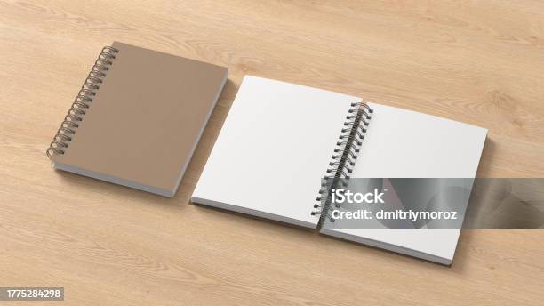 Mockup Notebook Buku Catatan Kosong Tertutup Dan Terbuka Dengan Penutup