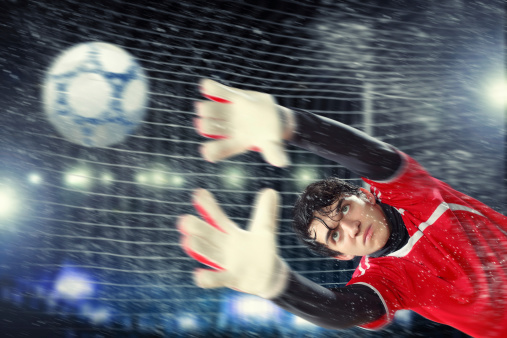 Goalkeeper 불꽃놀이나 공 결심에 대한 스톡 사진 및 기타 이미지 결심 골키퍼 남자 Istock