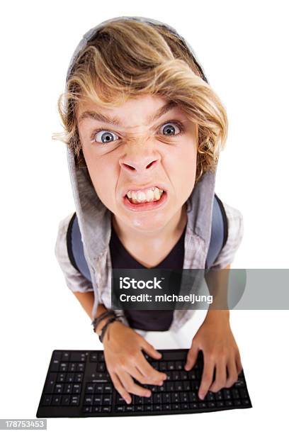 Angry 10 대 소년 컴퓨터 키보드 격노한에 대한 스톡 사진 및 기타 이미지 격노한 공격성 귀여운 Istock