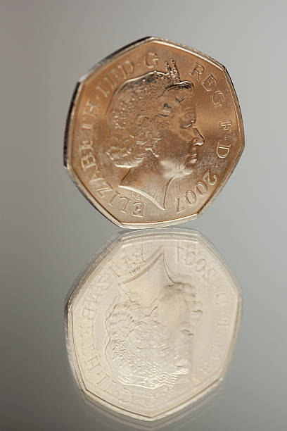 260+ Moneda De Cincuenta Peniques Fotografías de stock, fotos e ... 260+ Moneda De Cincuenta Peniques Fotografías de stock, fotos e ...