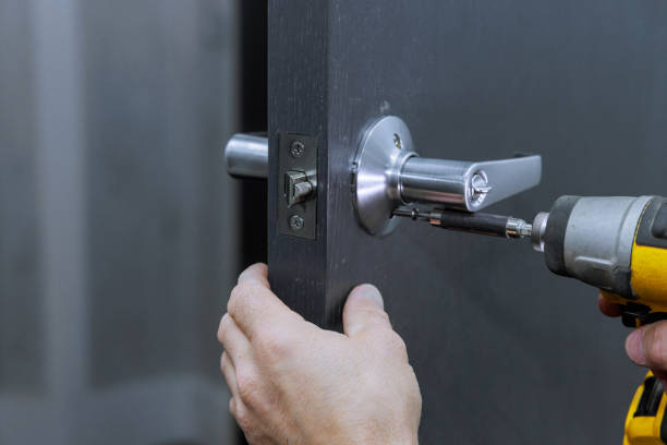 Free Stock Photo of Door Handle on a Building Door | Download Free ...