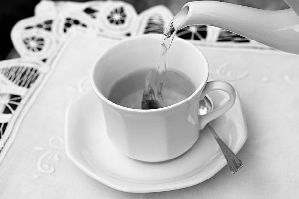Free photo "Tea Drop Falling"