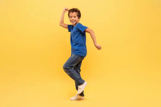 Imágenes De Ninos Bailando Descarga Imágenes Gratuitas En Unsplash