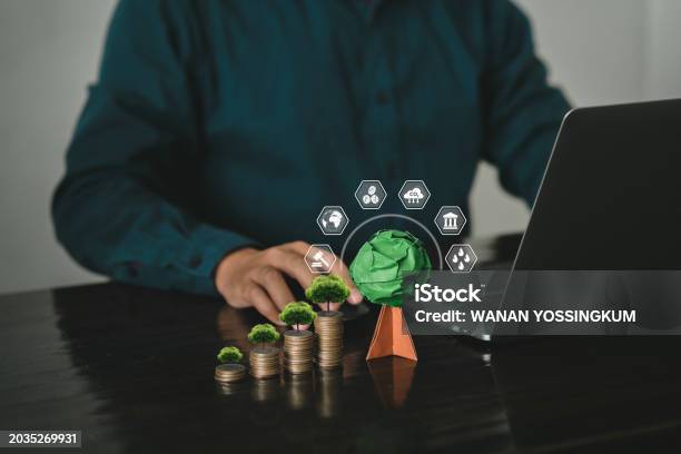 Konsep Investasi Lingkungan Pengusaha Menggunakan Komputer Dengan Koin